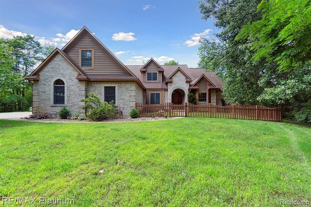 1168 Gray Fox Ct, Howell, MI 48843 | MLS #20230062480 | Zillow
