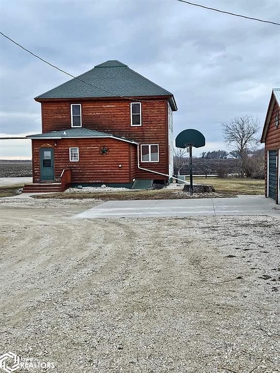 45860 325th Ave, Pomeroy, IA 50581 | Zillow