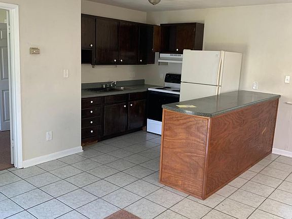 204 Ada Wilson Ave #B, Pensacola, FL 32507 | Zillow