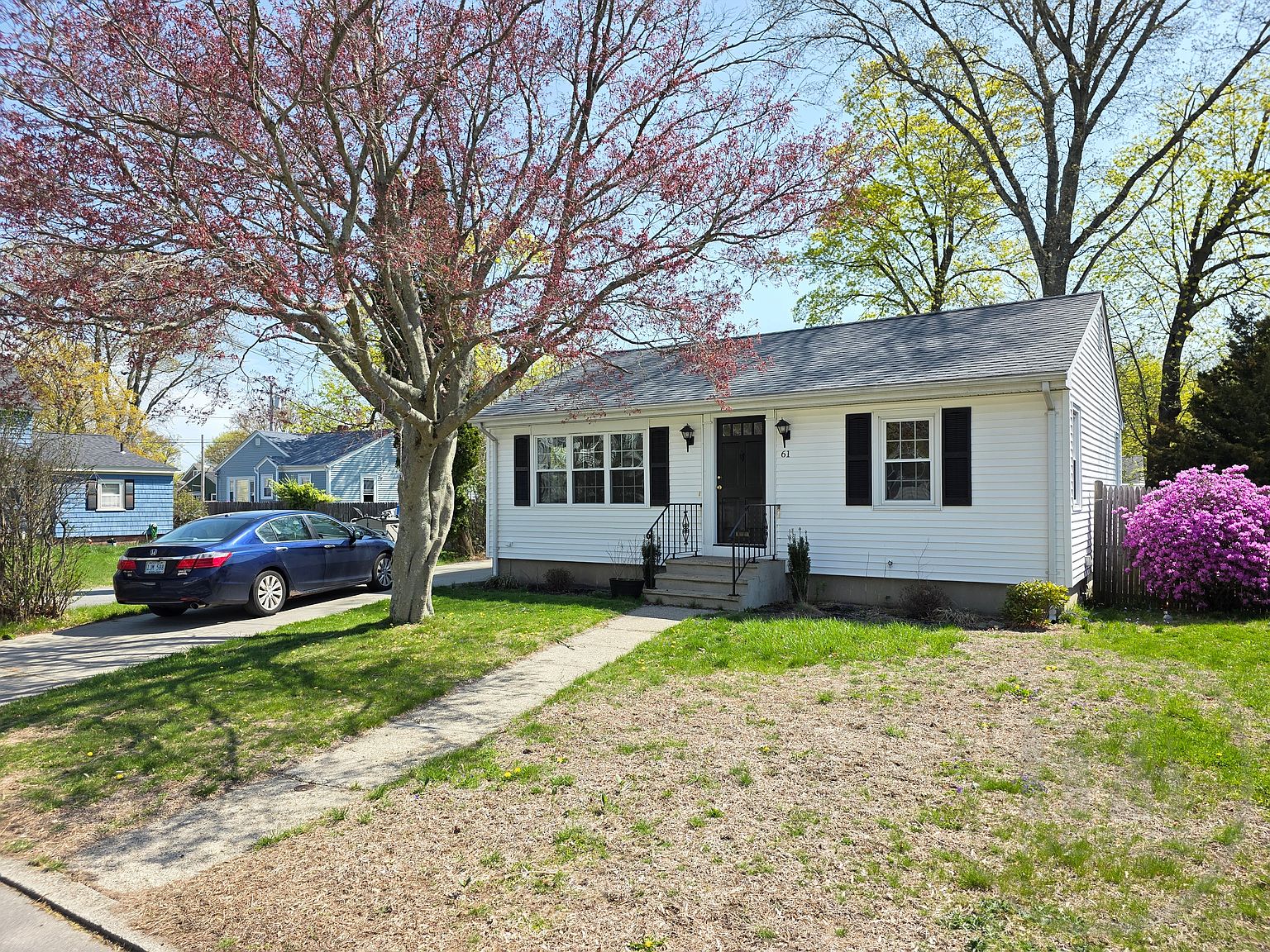 61 Read St, Riverside, RI 02915 | Zillow