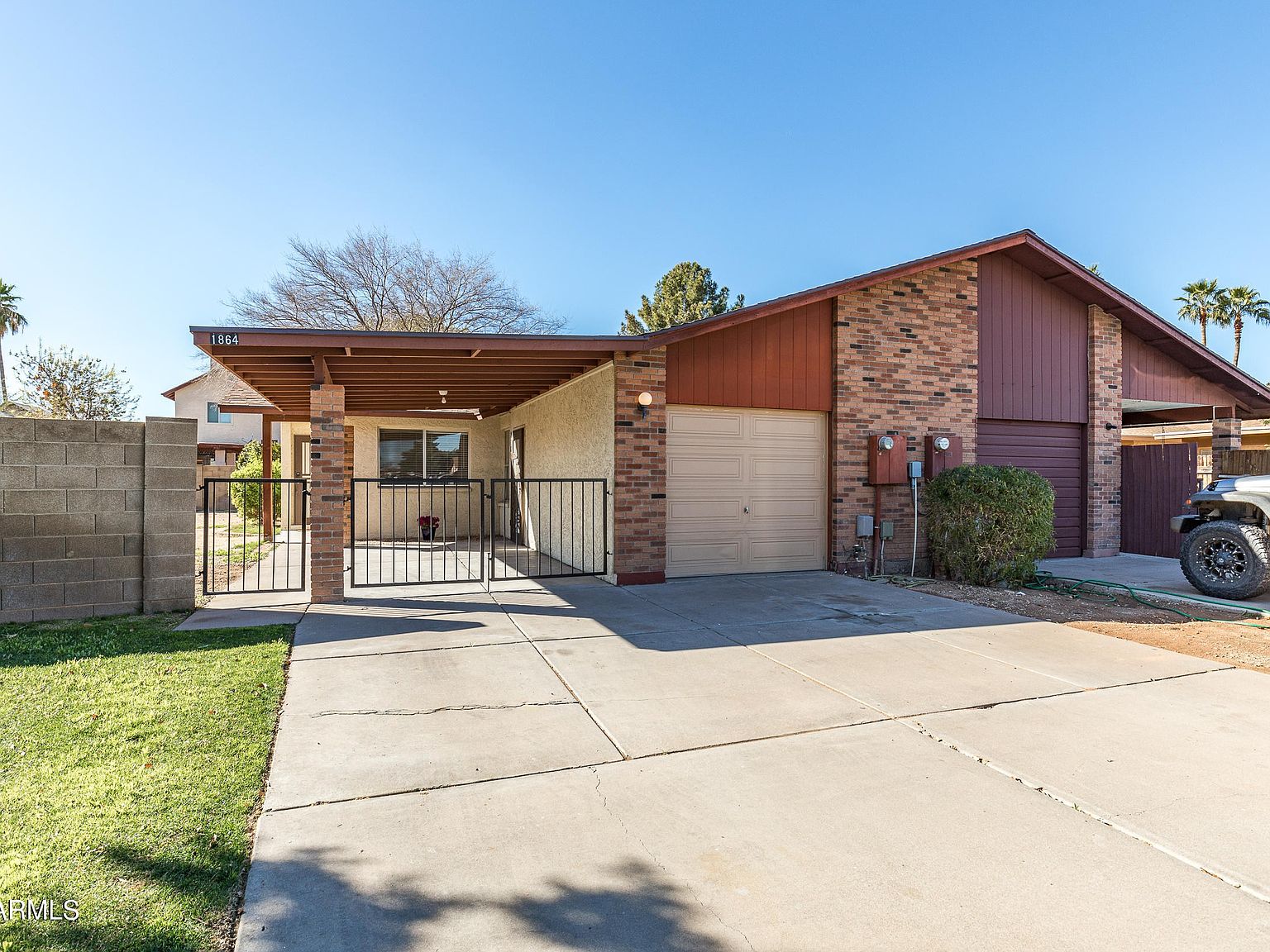 1864 S Toltec, Mesa, AZ 85204 | Zillow