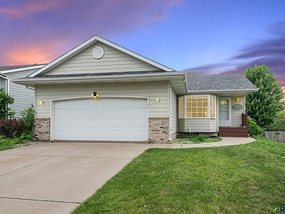 4801 S Galway Ave, Sioux Falls, SD 57106 | MLS #22504554 | Zillow