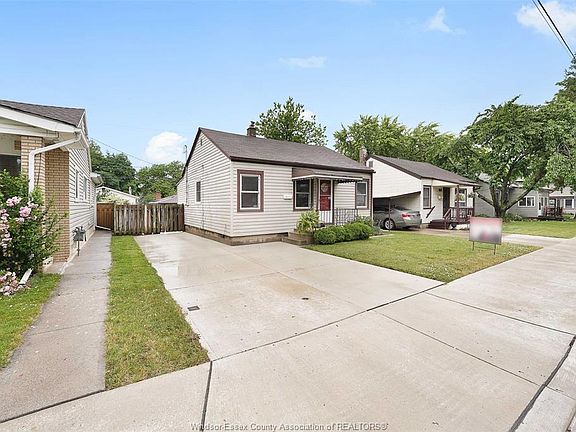 3616 Matchette Rd, Windsor, ON N9C 1Z9 | MLS #25015612 | Zillow