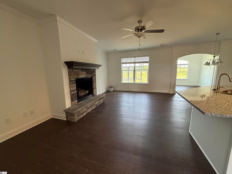 202 Seneca Dr, Simpsonville, SC 29680 | Zillow