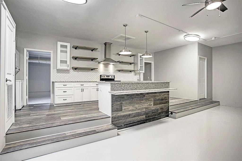1329 Nicholson St UNIT B, Houston, TX 77008 | Zillow
