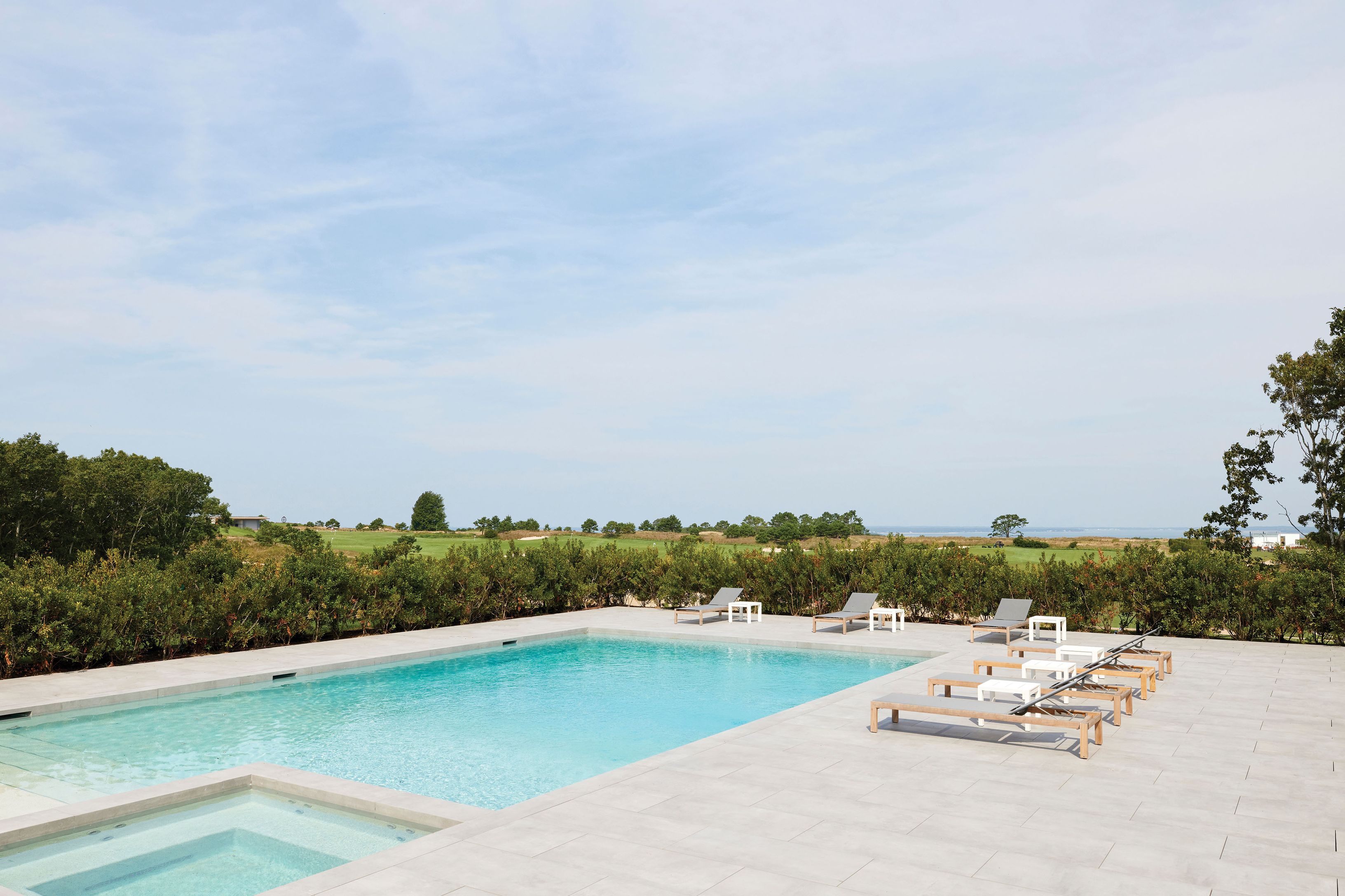 31 The Bridge, Bridgehampton, NY 11963 | Out East