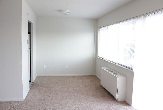 410 E Main St # 3 Bedroom, Meriden, CT 06450 | Zillow