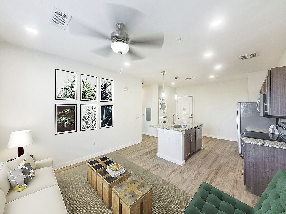 Summit at Renaissance Park - 12121 Greenspoint Dr Houston TX (4 units ...