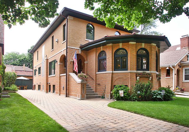 5924 N Kenneth Ave, Chicago, IL 60646 | Zillow