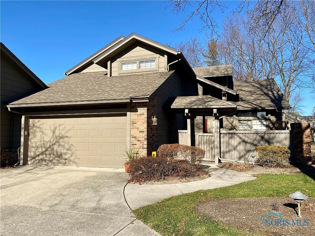 6754 Carrietowne Ln #6754, Toledo, OH 43617 | Zillow