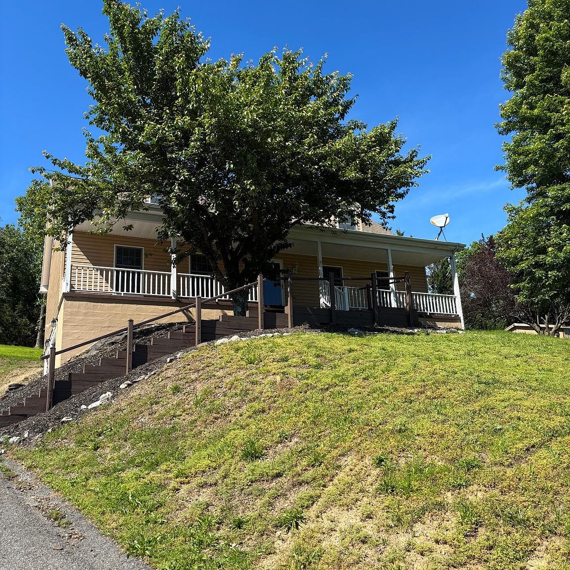 262 Windover Dr, Fort Ashby, WV 26719 | MLS #WVMI2003470 | Zillow