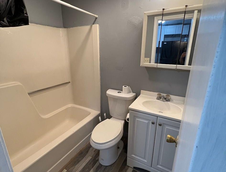 494 S Main St #1, Manchester, NH 03102 | Zillow