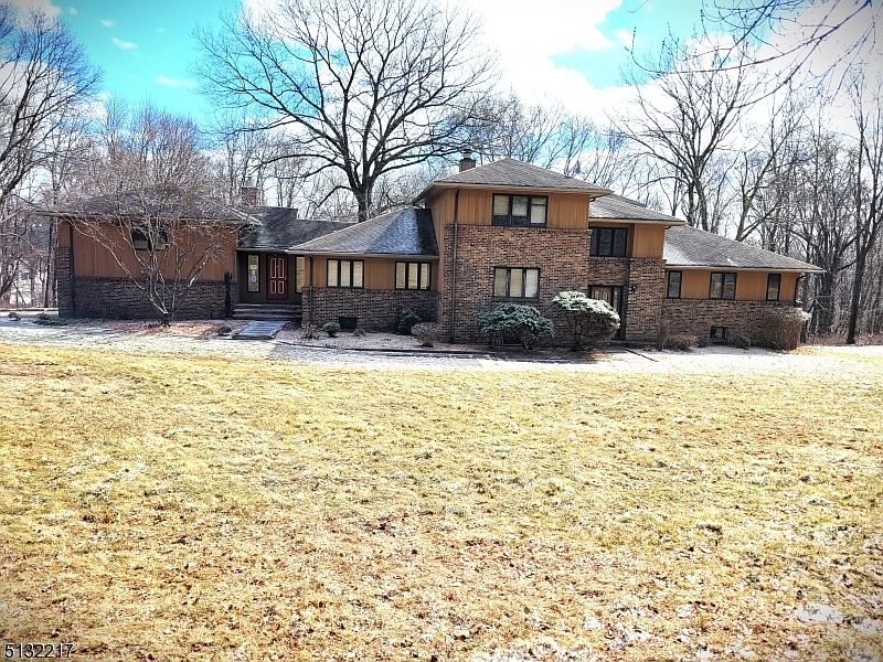 10 North Bridge Dr, Long Valley, NJ 07853 | Zillow