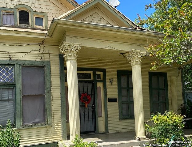 825 Burleson St, San Antonio, TX 78202 | MLS #1689502 | Zillow
