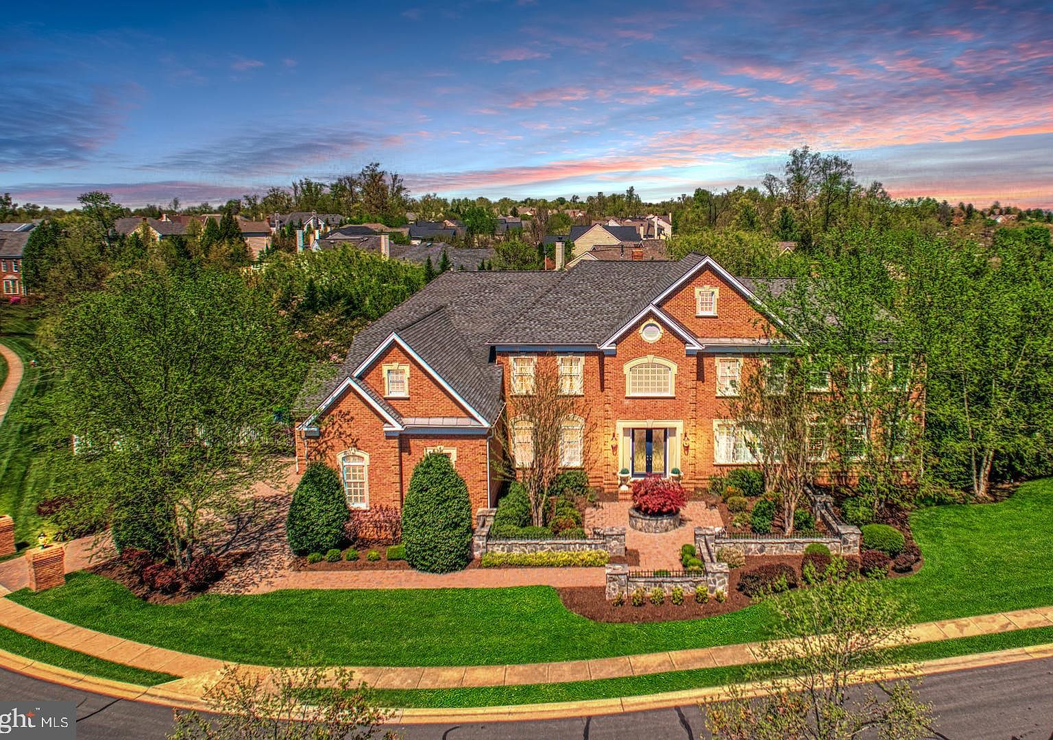 43582 Old Kinderhook Dr, Ashburn, VA 20147 | Zillow