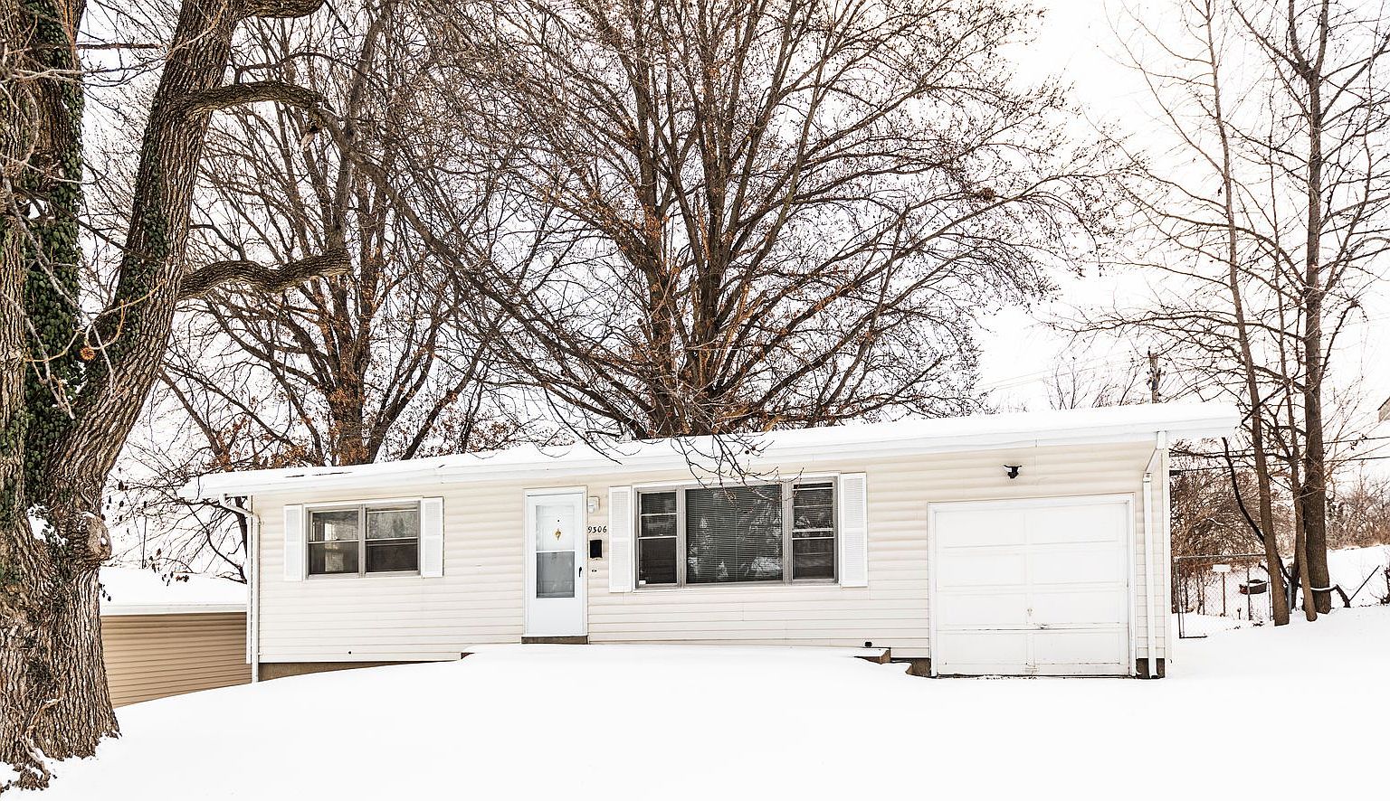 9306 Clarion Dr, Saint Louis, MO 63136 | Zillow