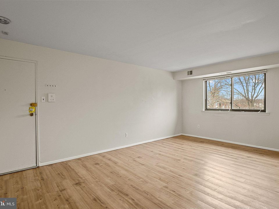 9921 Bustleton Ave APT D11, Philadelphia, PA 19115 | Zillow