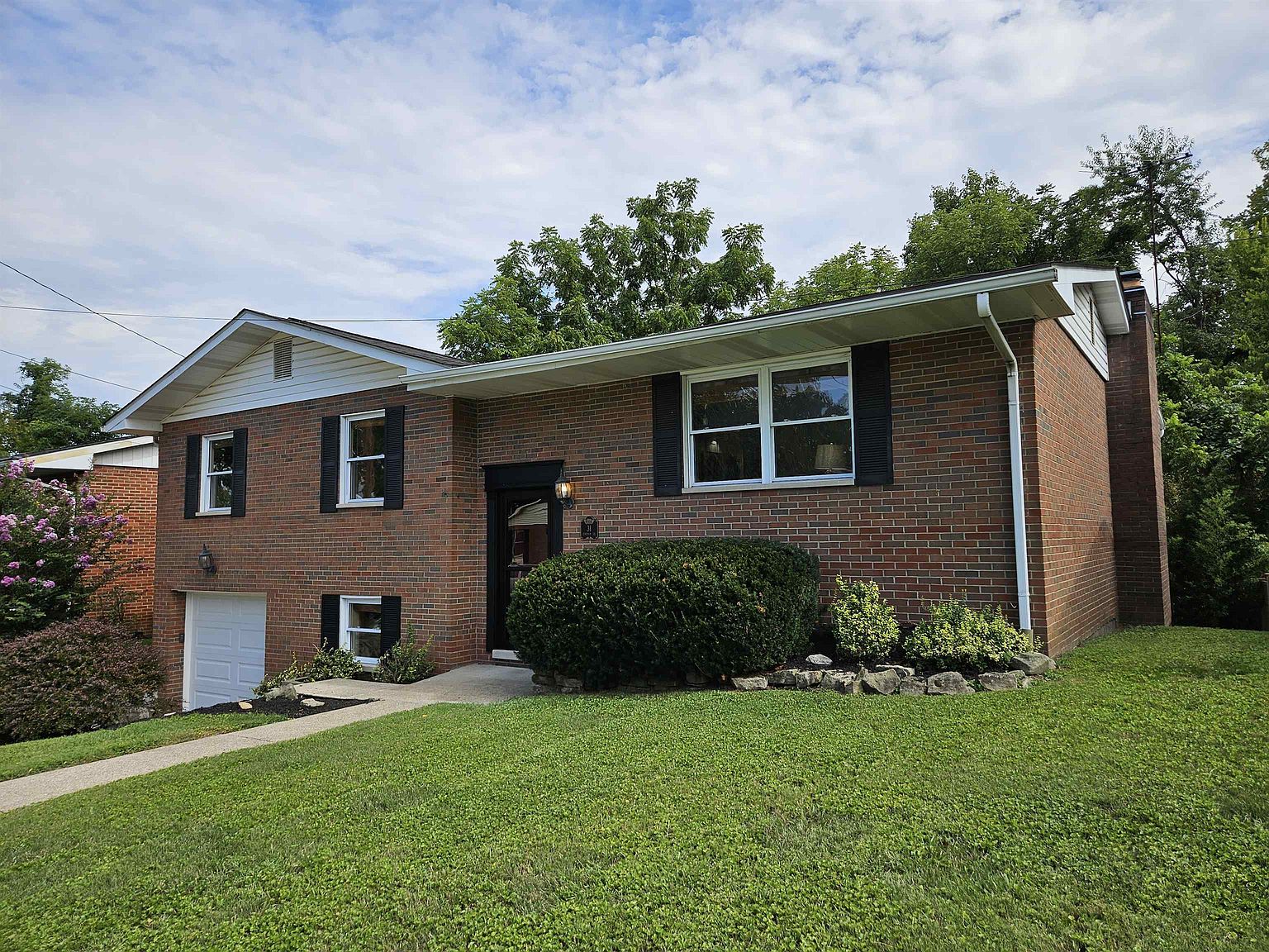 31 Simpson Dr, Huntington, WV 25705 | Zillow