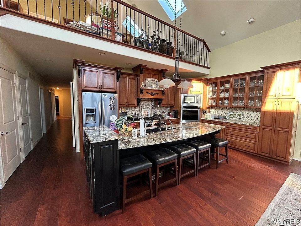 900 Sturgeon Point Rd, Derby, NY 14047 | Zillow