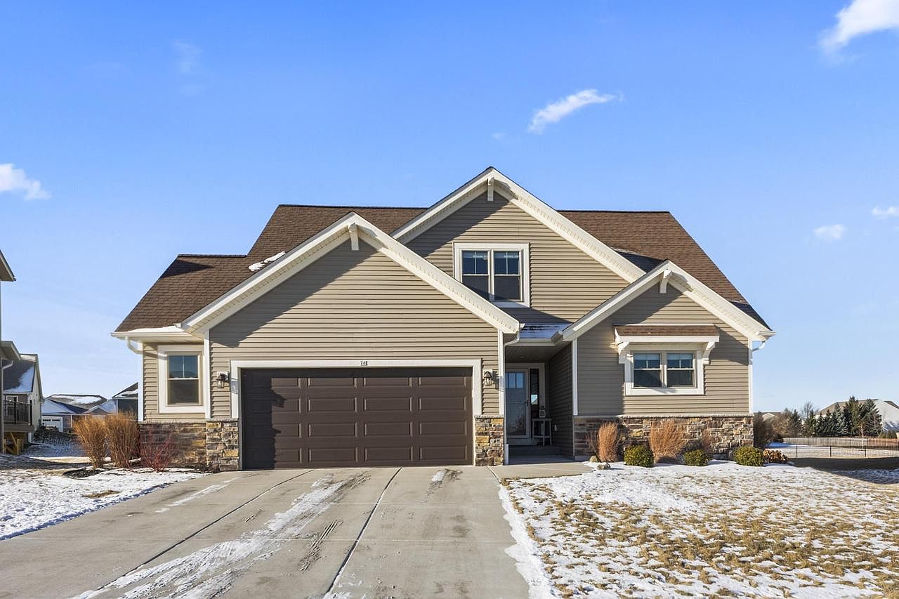 76 Weston Ridge ROAD, Oconomowoc, WI 53066 | Zillow