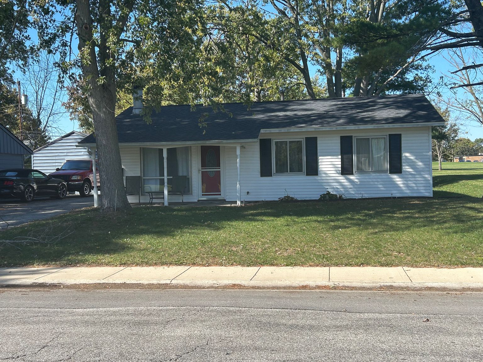1803 S 32nd St, Decatur, IL 62521 | Zillow
