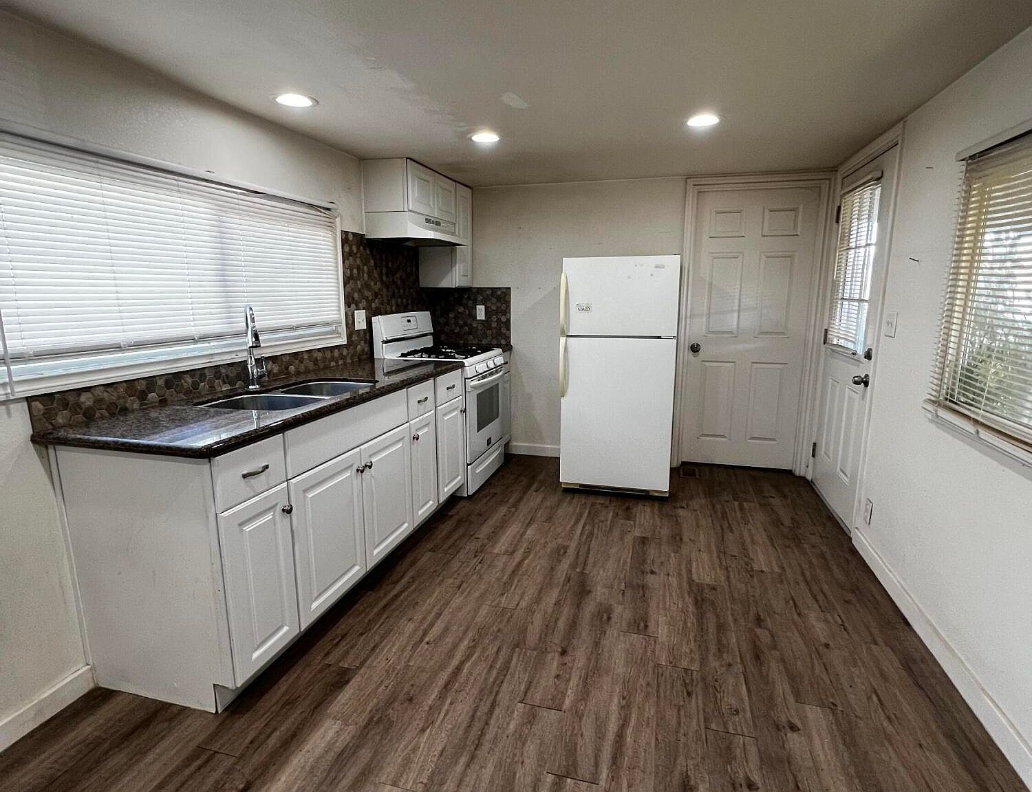 1617 E Avenue I SPACE 59, Lancaster, CA 93535 | MLS #24006207 | Zillow