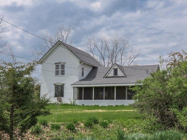 1050 S Bull Run Rd, Fowlerville, MI 48836 | Zillow