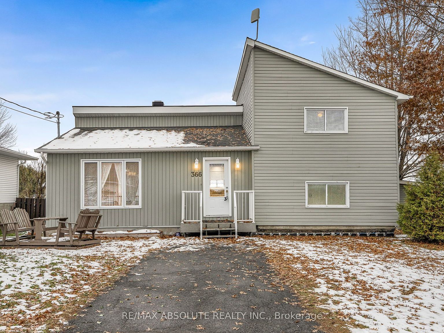 366 Charron St, Clarence Rockland, ON K4K 1B2 | MLS #X12580104 | Zillow