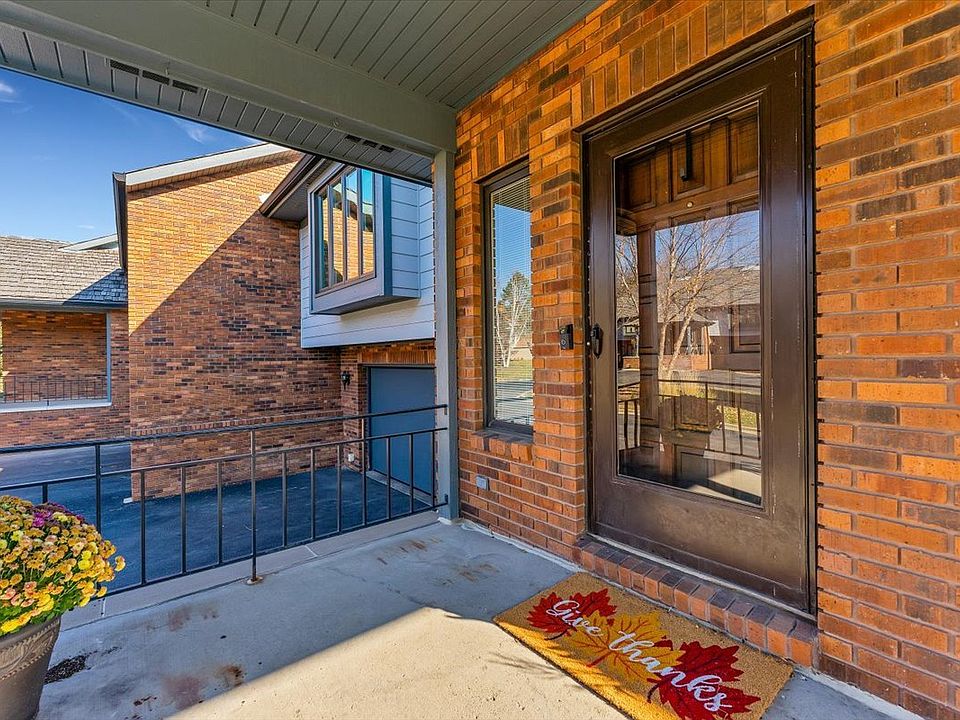 228 Red Top Dr #2C, Libertyville, IL 60048 | MLS #11932704 | Zillow