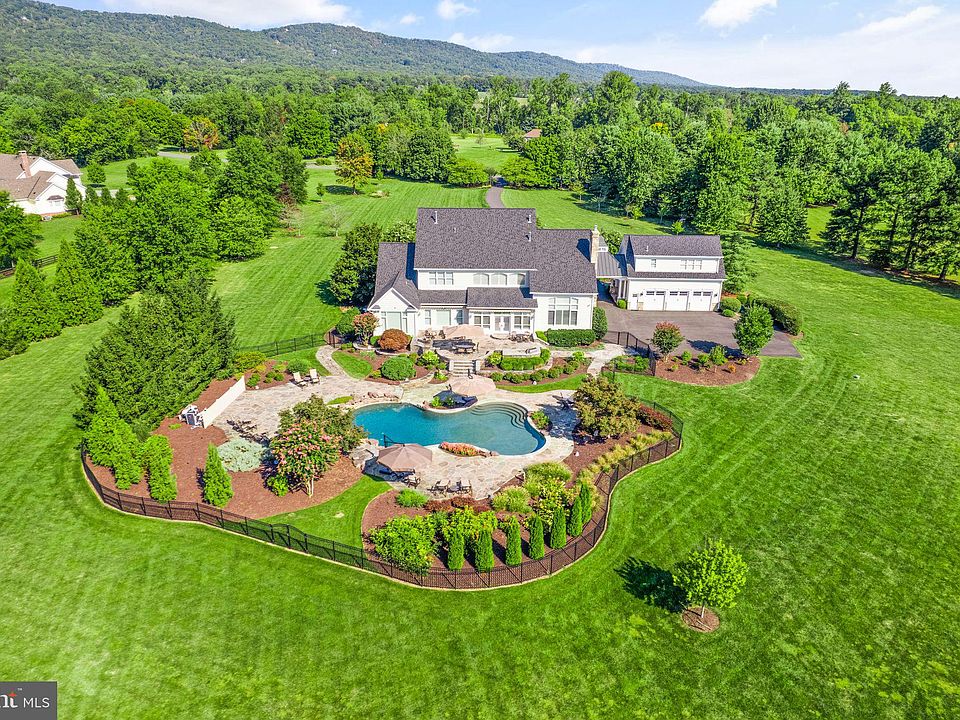 15761 Hunton Ln, Haymarket, VA 20169 | Zillow