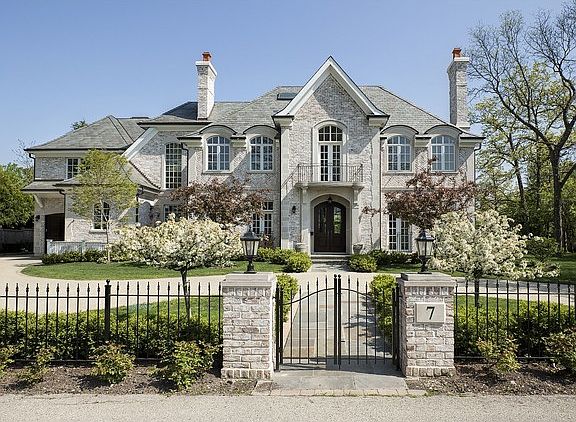 7 Indian Hill Rd, Winnetka, IL 60093 | Zillow