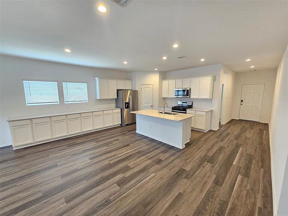 17702 Sommerset Falls Ln, Crosby, TX 77532 | Zillow