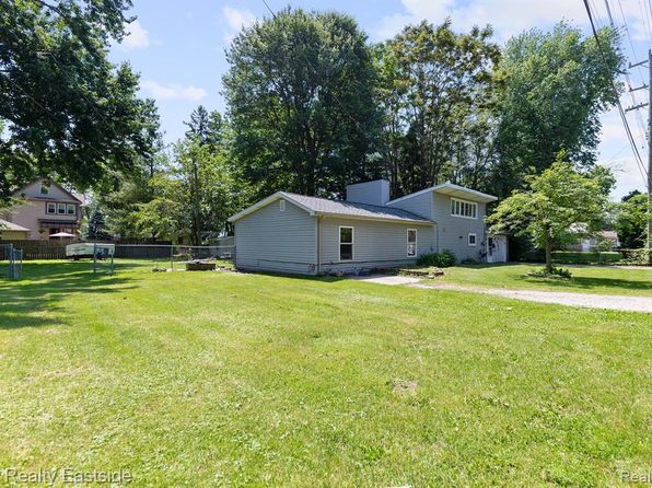 Waterfront - Algonac MI Waterfront Homes For Sale - 36 Homes | Zillow