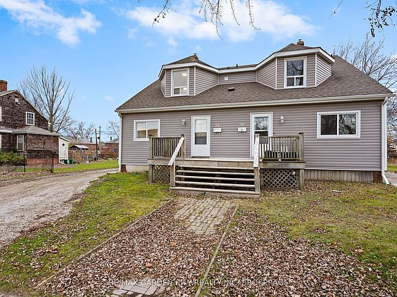 88 1st St, Welland, ON L3B 4R9 | MLS #X12215853 | Zillow