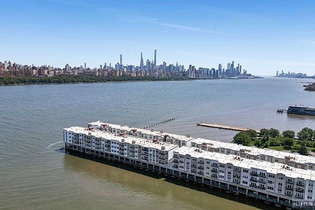 108 The Promenade, Edgewater, NJ 07020 | MLS #24027354 | Zillow