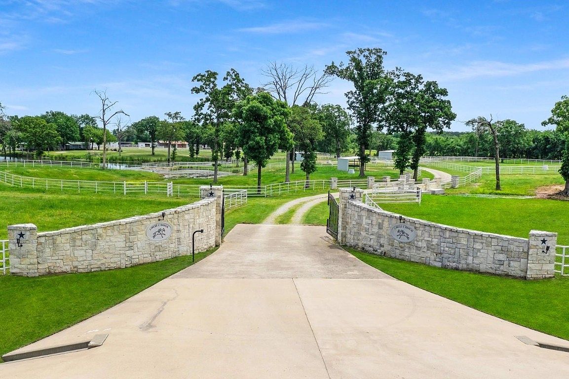 2762 N State Highway 19, Emory, TX 75440 | Zillow