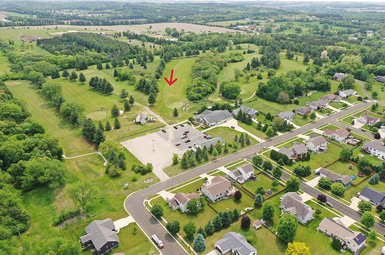 1004 Links Drive, Poynette, WI 53955 | MLS #2001337 | Zillow
