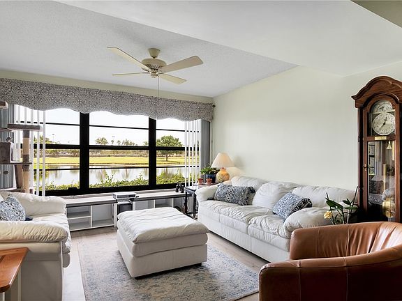 31 Plantation Dr APT 102, Vero Beach, FL 32966 | MLS #268790 | Zillow