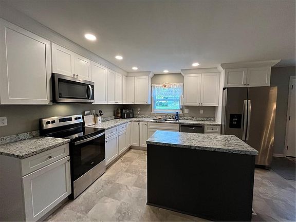 1414 S Horton St, Fort Scott, KS 66701 | MLS #2499104 | Zillow