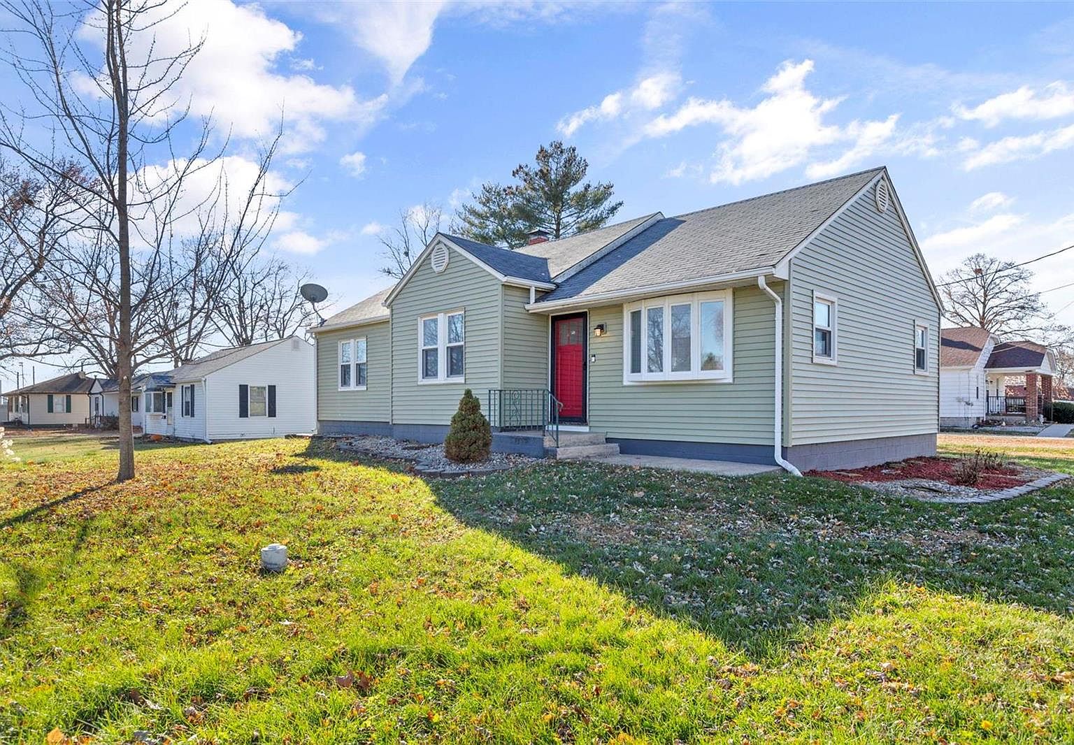 800 S Washington St, Jerseyville, IL 62052 | Zillow