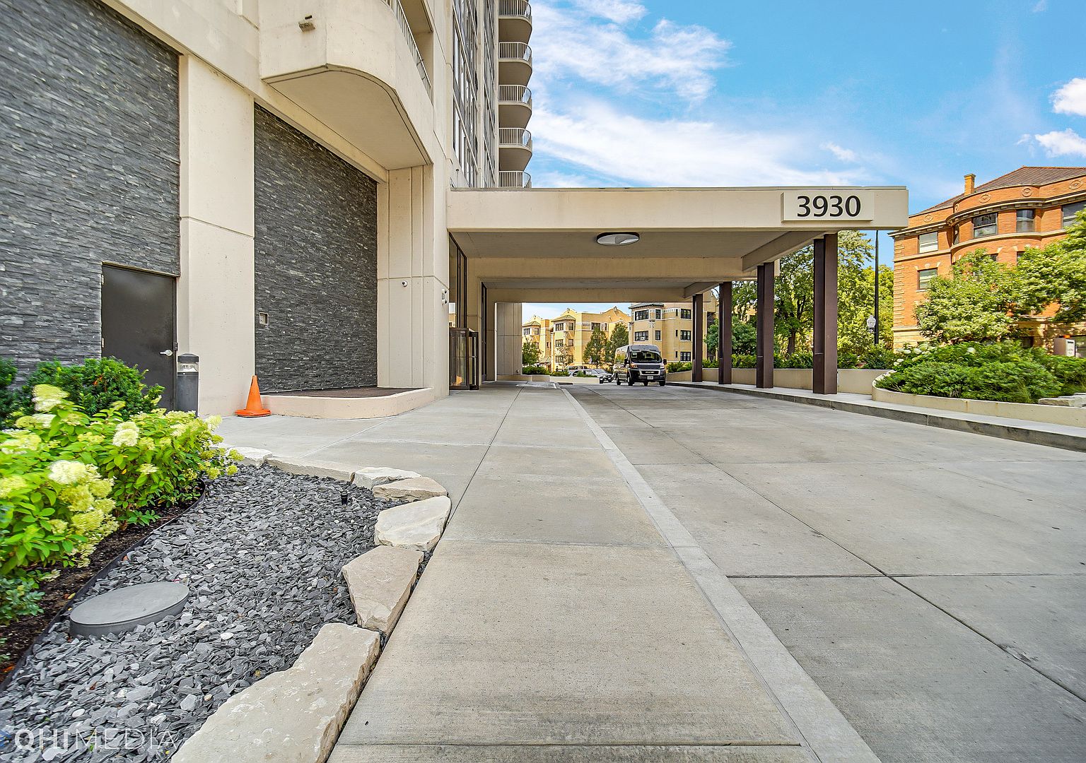 3930 N Pine Grove Ave APT 906, Chicago, IL 60613 | MLS #11868829 | Zillow