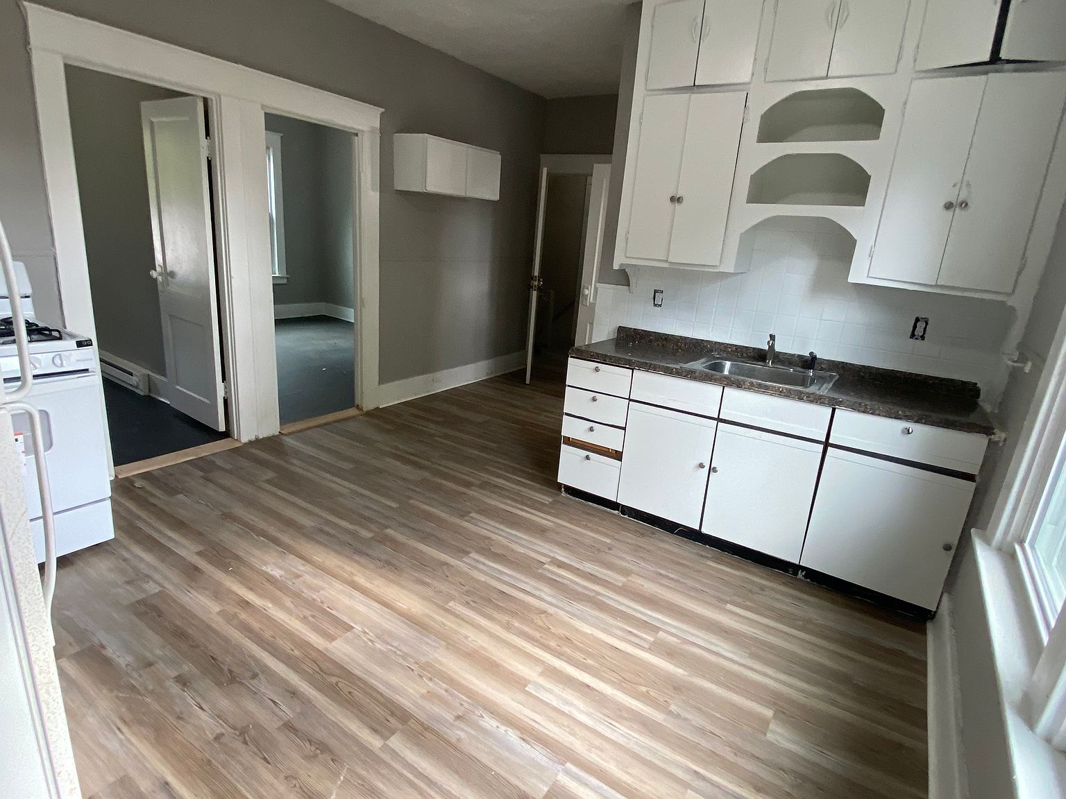 1200 Lenox Ave APT 4, Utica, NY 13502 | Zillow