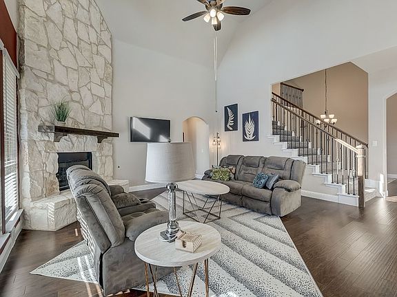 1114 Wrenwood Dr, Justin, TX 76247 | MLS #20510969 | Zillow