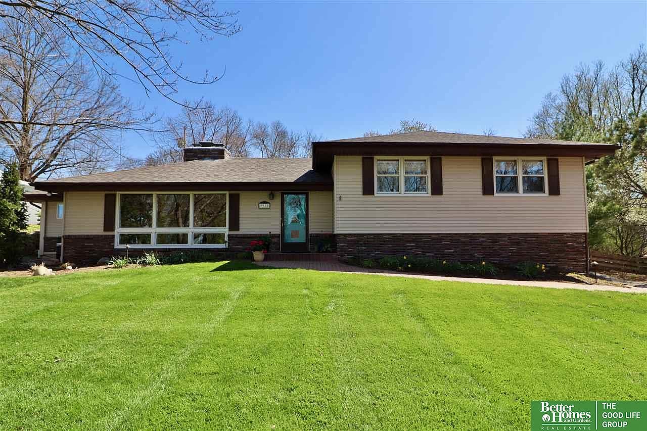 9915 Rockbrook Rd, Omaha, NE 68124 | Zillow