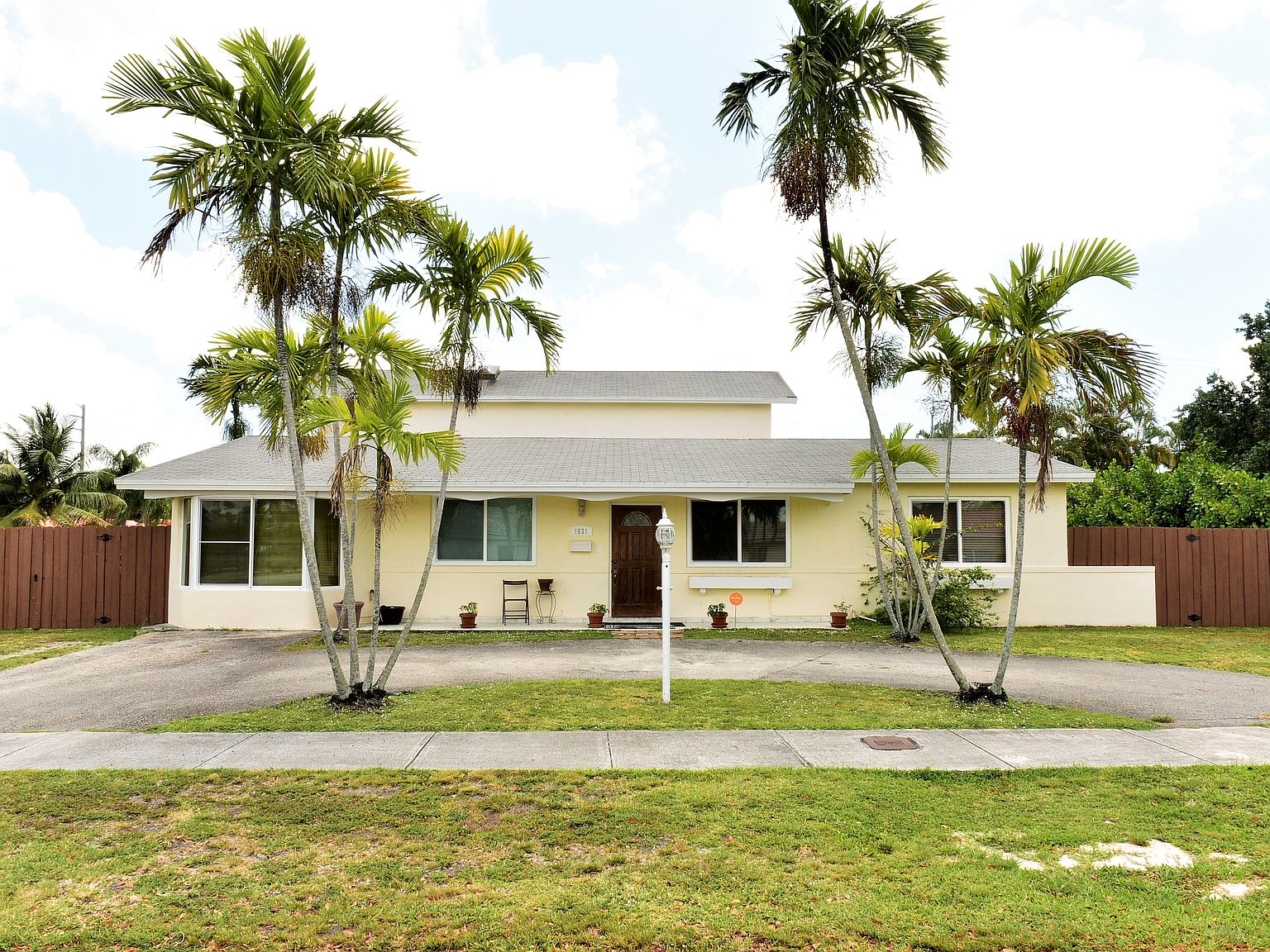 1631 SW 98th Ave, Miami, FL 33165 | Zillow