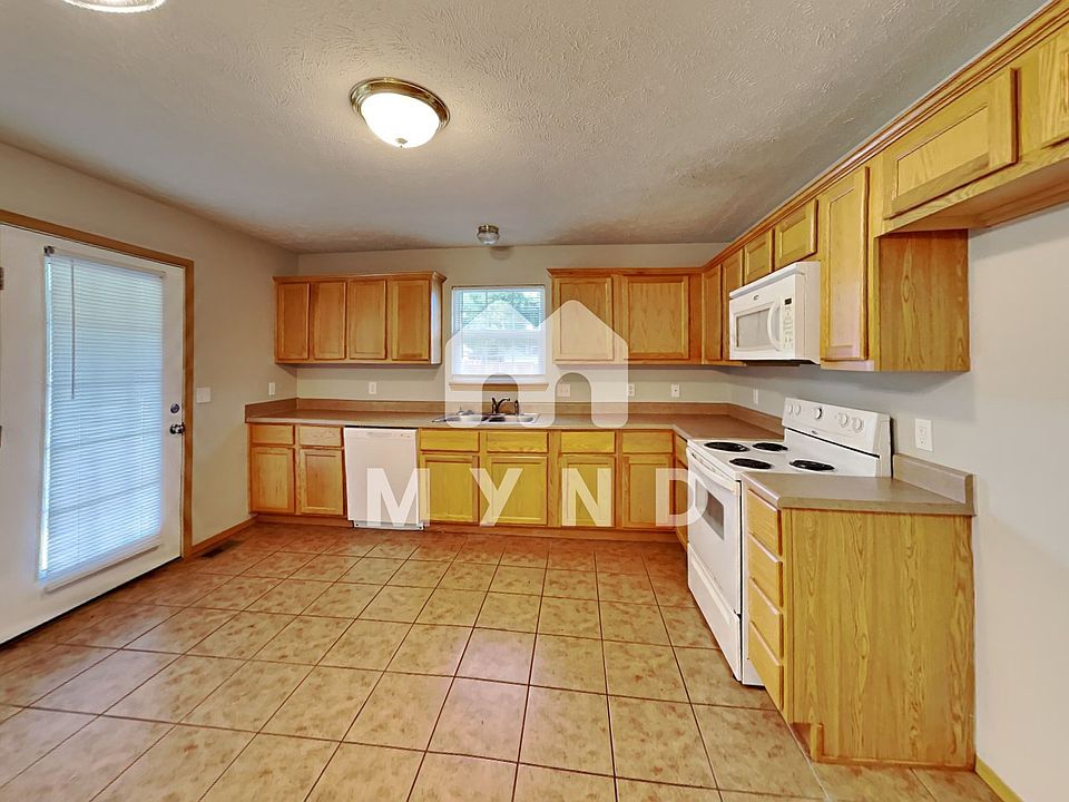 1130 S Arcadia Ave, Springfield, MO 65804 | Zillow