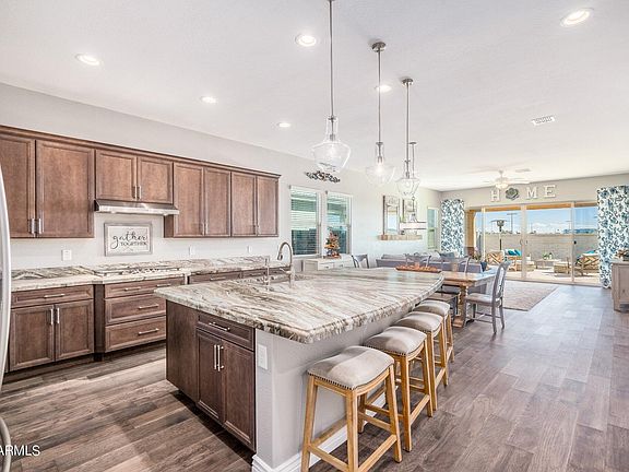 2885 S Jeffry St, Gilbert, AZ 85295 | MLS #6486690 | Zillow