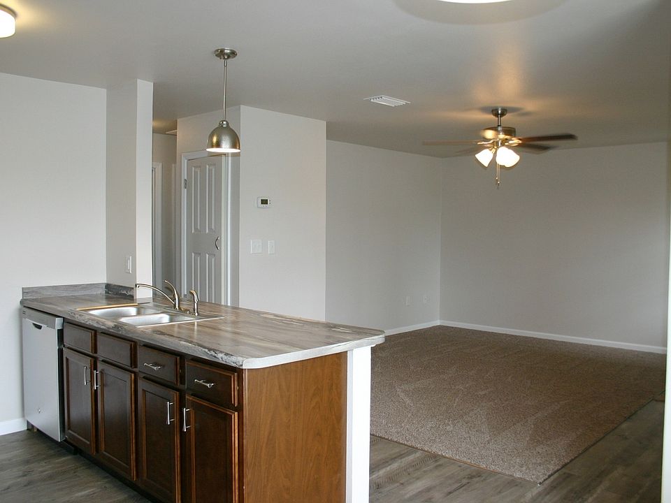 Valley Green Apartments - 941 Valley Rd Crestview FL | Zillow