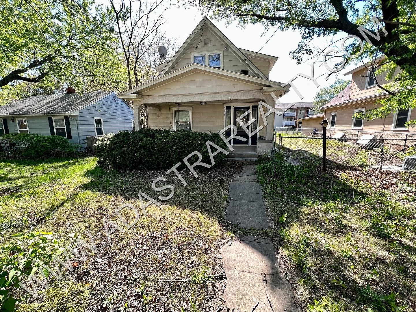 4136 Booth St, Kansas City, KS 66103 | Zillow