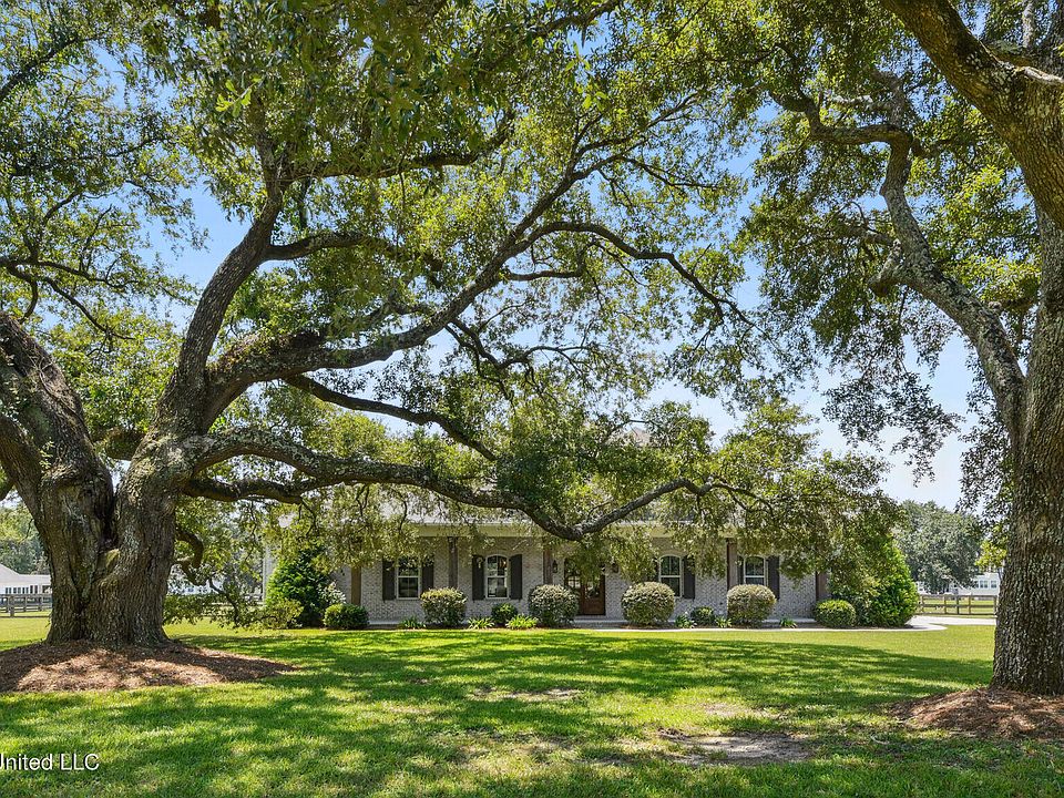 23111 Stablewood Cir, Pass Christian, MS 39571 | MLS #4055037 | Zillow